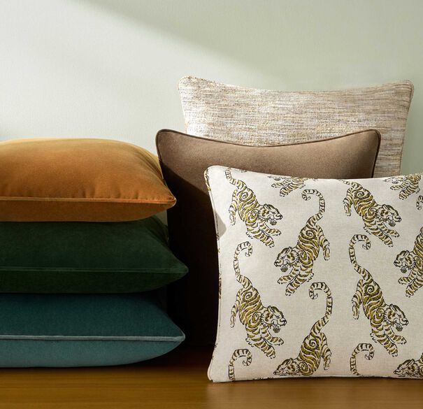 Square Pillow with Welt | Mitchell Gold + Bob Williams